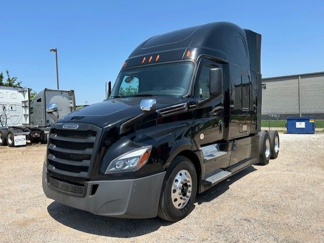 Used Commercial Trucks Dallas | Truck Dealer Dallas | Infinity Trucks
