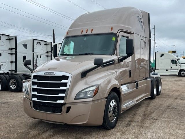Used Commercial Trucks Dallas | Truck Dealer Dallas | Infinity Trucks