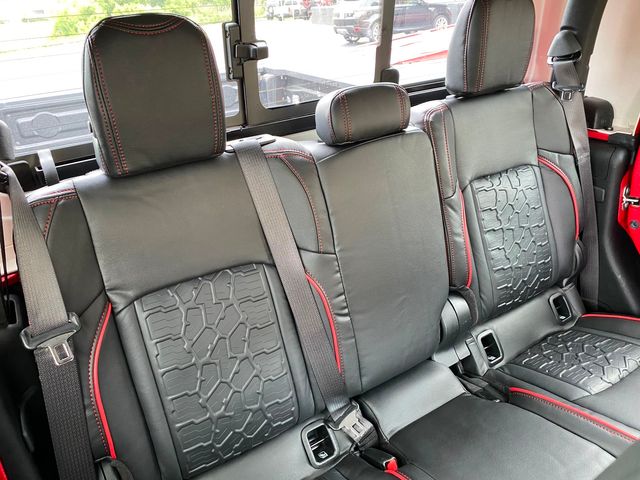 Купить Разное 2020 Jeep Gladiator DEADPOOL rhino/lined LIFTED 38"s ...