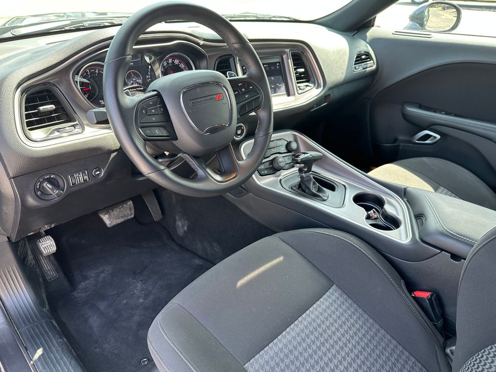 Dodge Challenger Interior 2022
